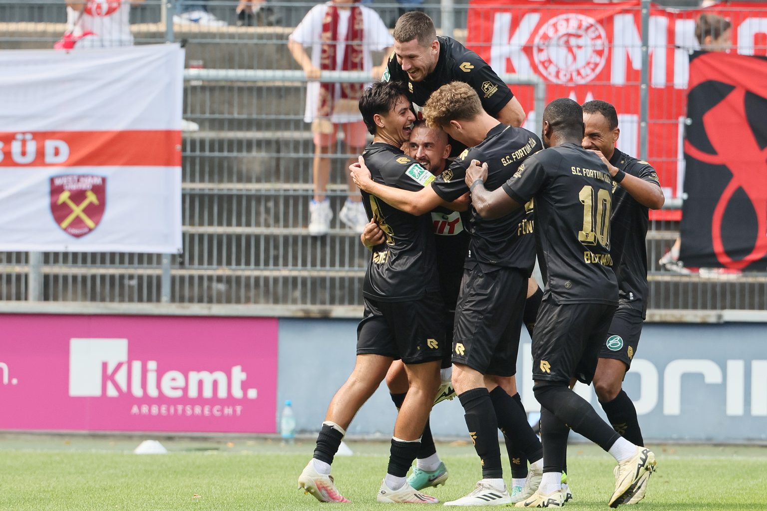 Fortuna Köln siegt dank Batarilo auf Schalke - Koeln 0221 News - Online