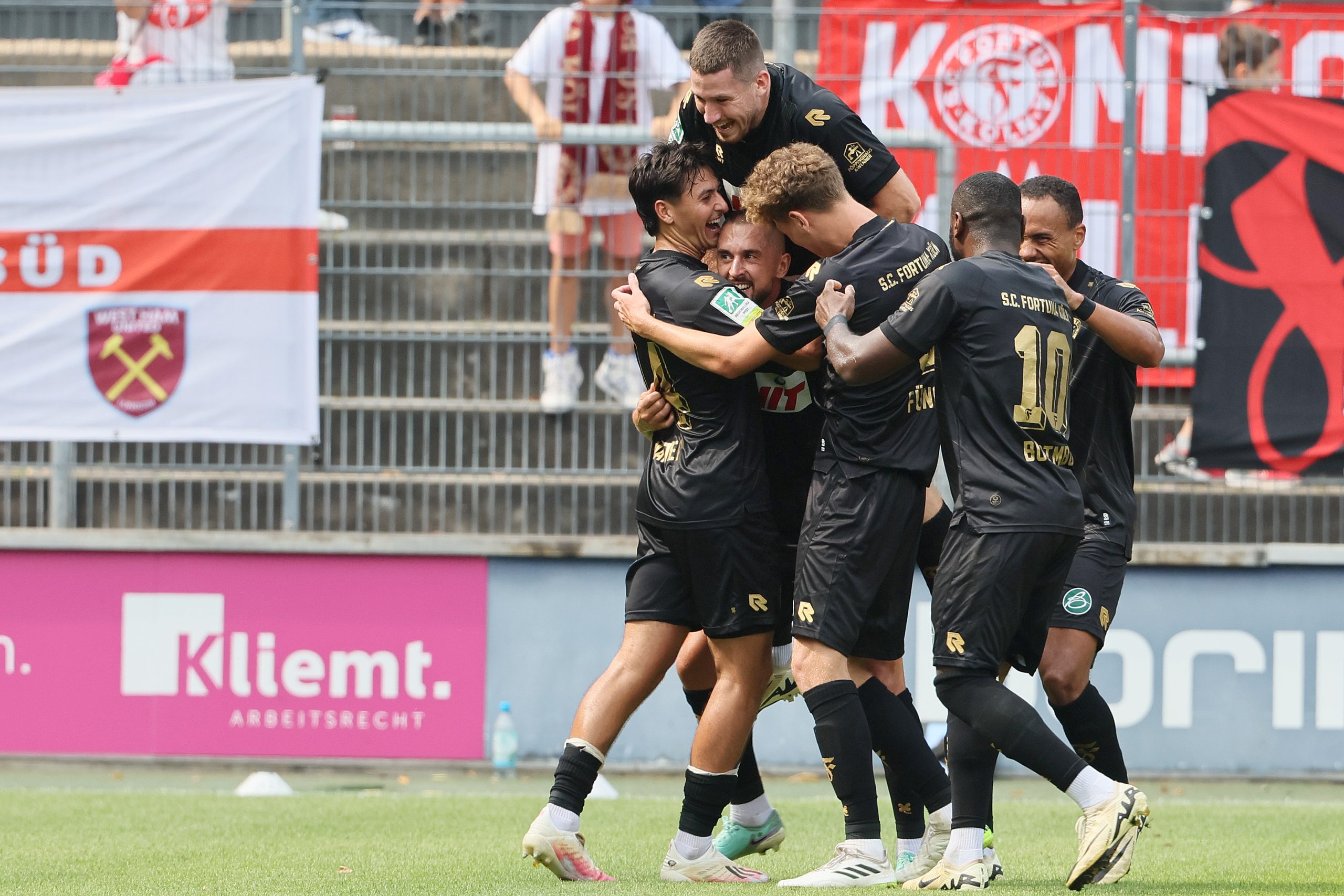 Fortuna Köln siegt dank Batarilo auf Schalke - Koeln 0221 News - Online
